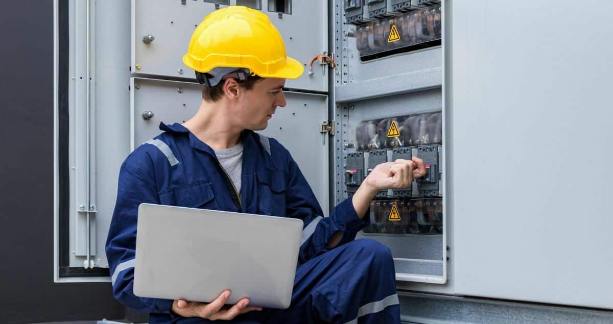 What Is Field Service Management?